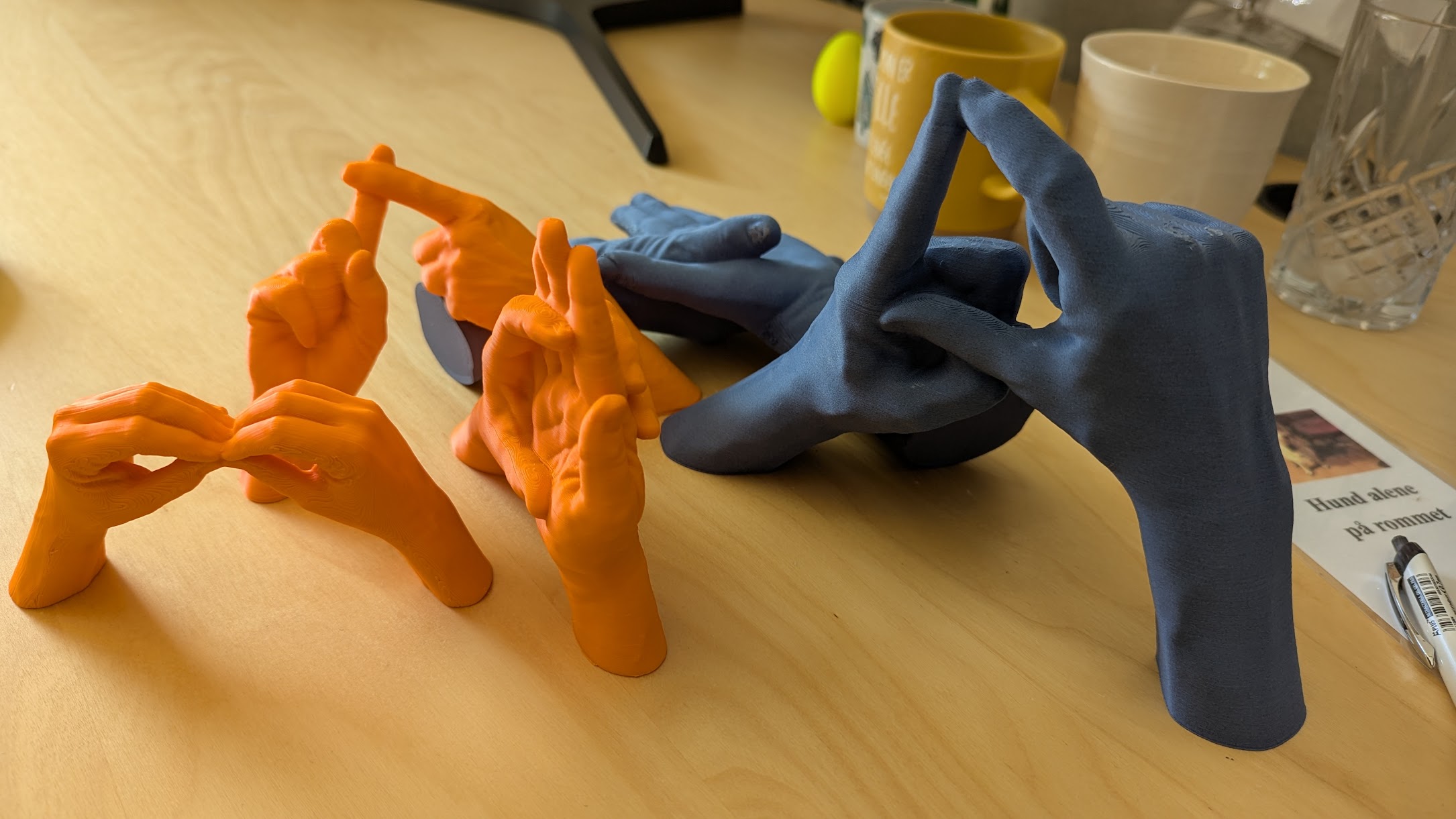 Eikholt - 3D printed tactile sign language alphabet